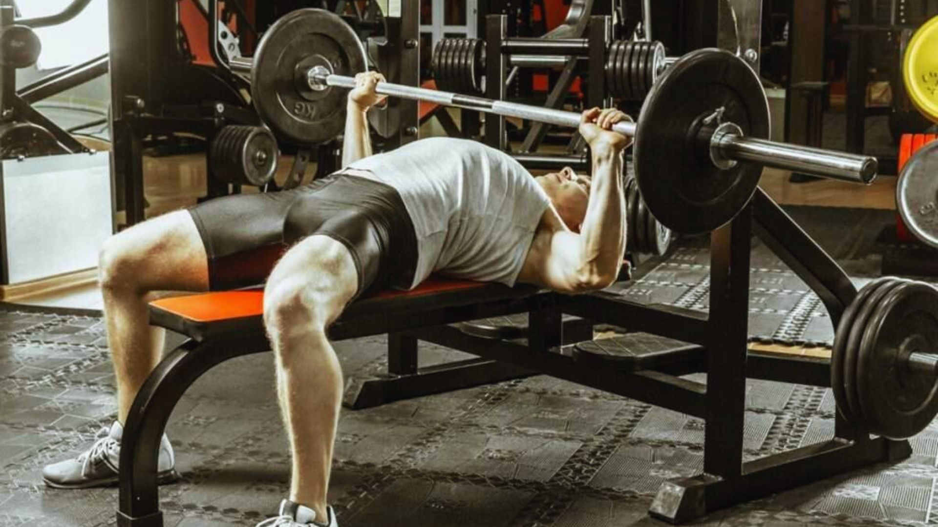 Shoulder Hurts When Benching? Common Causes Explained - XcelerateGyms