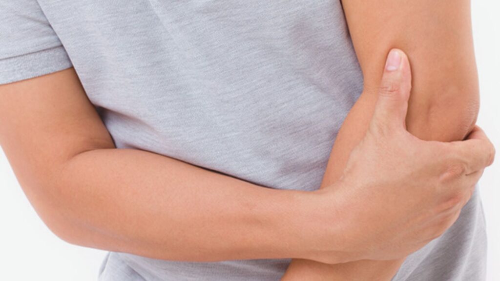 Forearm Pain When Curling: Causes & Prevention - XcelerateGyms