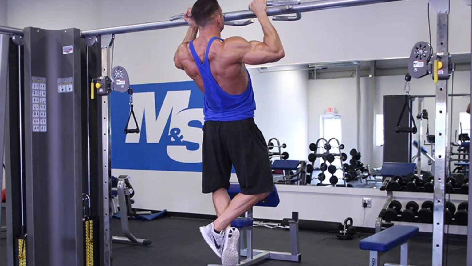 11 Different Pull Up Grips and Their Benefits - XcelerateGyms