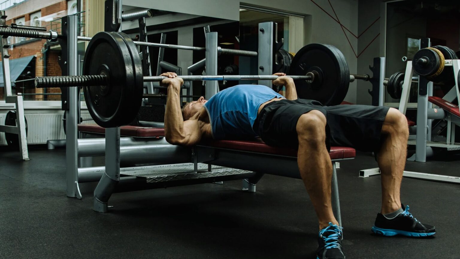 What Percent of Men Can Bench 225? Find Out - XcelerateGyms
