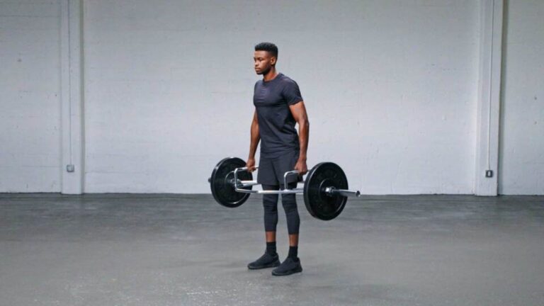Trap Bar Deadlift Muscles Worked: Benefits & Tips - XcelerateGyms