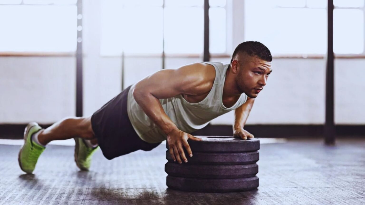 23 Beginner CrossFit Workouts for Strength & Endurance - XcelerateGyms