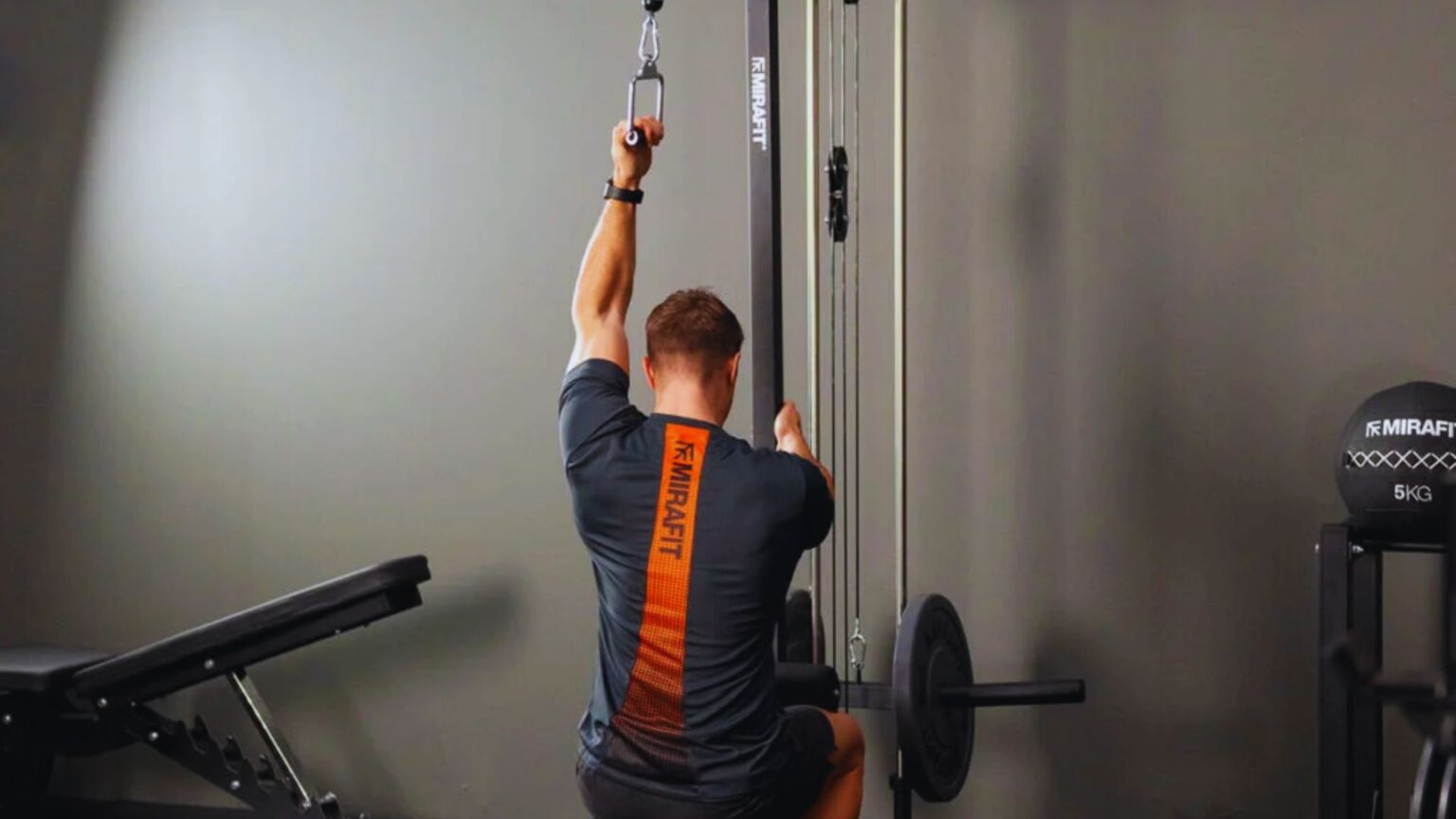 13 Back Workouts Cable Moves for Serious Back Gains - XcelerateGyms